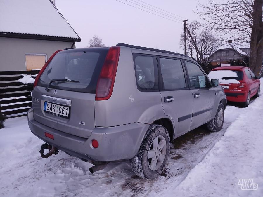 Nissan X-Trail 2006 Pagėgiai, ar dzinēja tilpumu 2.20 L un nobraukumu 265 tūkst. km par 2350 €, foto 4 vietnē AUTOMOTO.COM.LV