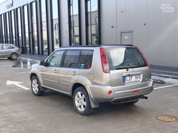 Nissan X-Trail 2006 in Vilnius, with an engine capacity of 2.20 L and mileage of 269 thousand km for 2500 €, photo 4 on AUTOMOTO.COM.LV