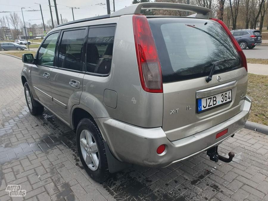 Nissan X-Trail 2006 in Kaunas, with an engine capacity of 2.20 L and mileage of 290 thousand km for 1450 €, photo 3 on AUTOMOTO.COM.LV