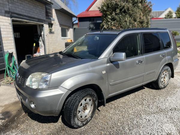 Nissan X-Trail 2006 in Kelme, with an engine capacity of 2.20 L and mileage of 350 thousand km for 550 €, photo 2 on AUTOMOTO.COM.LV