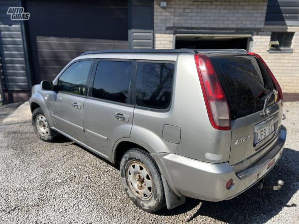 Nissan X-Trail 2006 in Kelme, with an engine capacity of 2.20 L and mileage of 350 thousand km for 550 €, photo 3 on AUTOMOTO.COM.LV