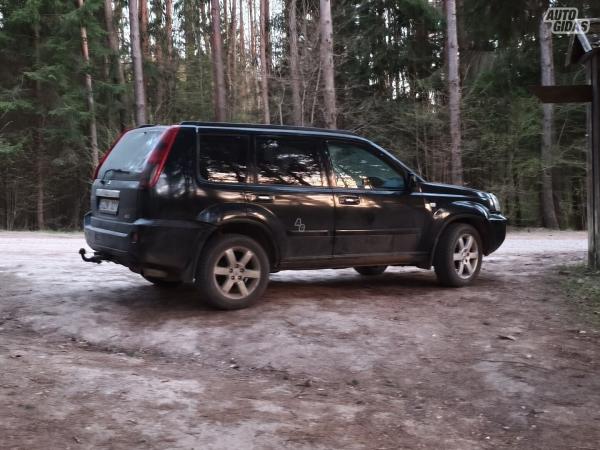 Nissan X-Trail 2006 in Vilnius, with an engine capacity of 2.20 L and mileage of 300 thousand km for 2500 €, photo 3 on AUTOMOTO.COM.LV