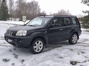 Nissan X-Trail 2006 in Vilnius, with an engine capacity of 2.20 L and mileage of 300 thousand km for 2500 €, photo 5 on AUTOMOTO.COM.LV