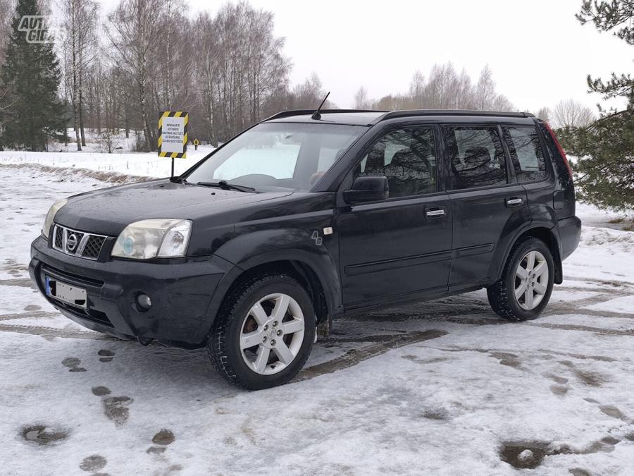 Nissan X-Trail 2006 in Vilnius, with an engine capacity of 2.20 L and mileage of 300 thousand km for 2500 €, photo 5 on AUTOMOTO.COM.LV