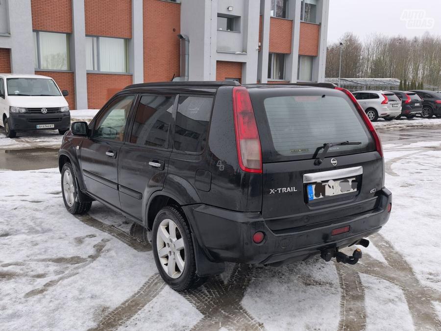 Nissan X-Trail 2006 in Vilnius, with an engine capacity of 2.20 L and mileage of 300 thousand km for 2500 €, photo 7 on AUTOMOTO.COM.LV