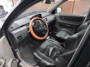 Nissan X-Trail 2006 in Vilnius, with an engine capacity of 2.20 L and mileage of 300 thousand km for 2500 €, photo 9 on AUTOMOTO.COM.LV