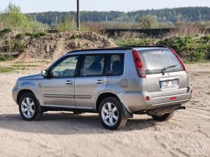 Nissan X-Trail 2006 Viļņa, ar dzinēja tilpumu 2.20 L un nobraukumu 269 tūkst. km par 2400 €, foto 4 vietnē AUTOMOTO.COM.LV