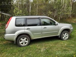 Ниссан ИксТрейл 2006 в Рига, объемом двигателя 2.20 л и пробегом 296 тыс. км за 1950 €, фото 5 на AUTOMOTO.COM.LV