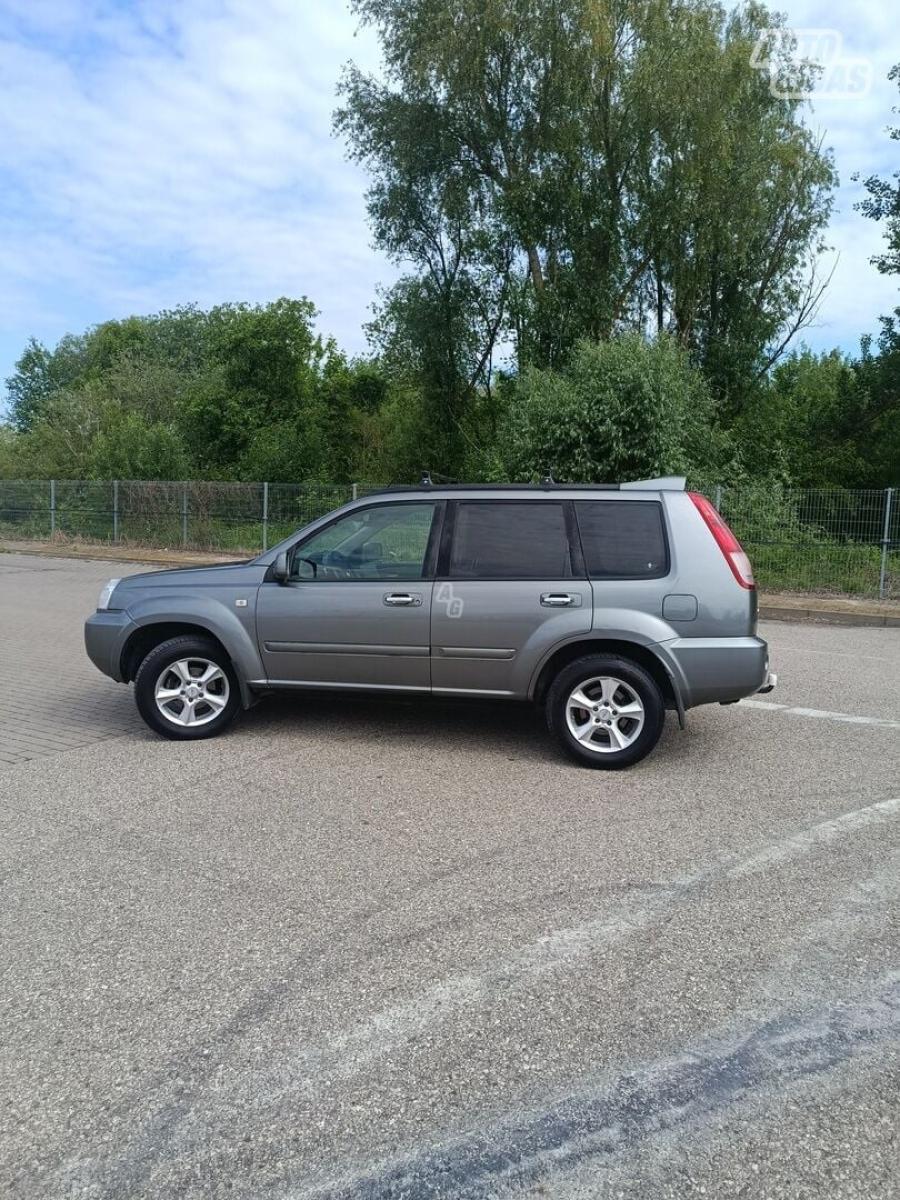 Nissan X-Trail 2006 in Marijampole, with an engine capacity of 2.20 L and mileage of 264 thousand km for 2998 €, photo 4 on AUTOMOTO.COM.LV