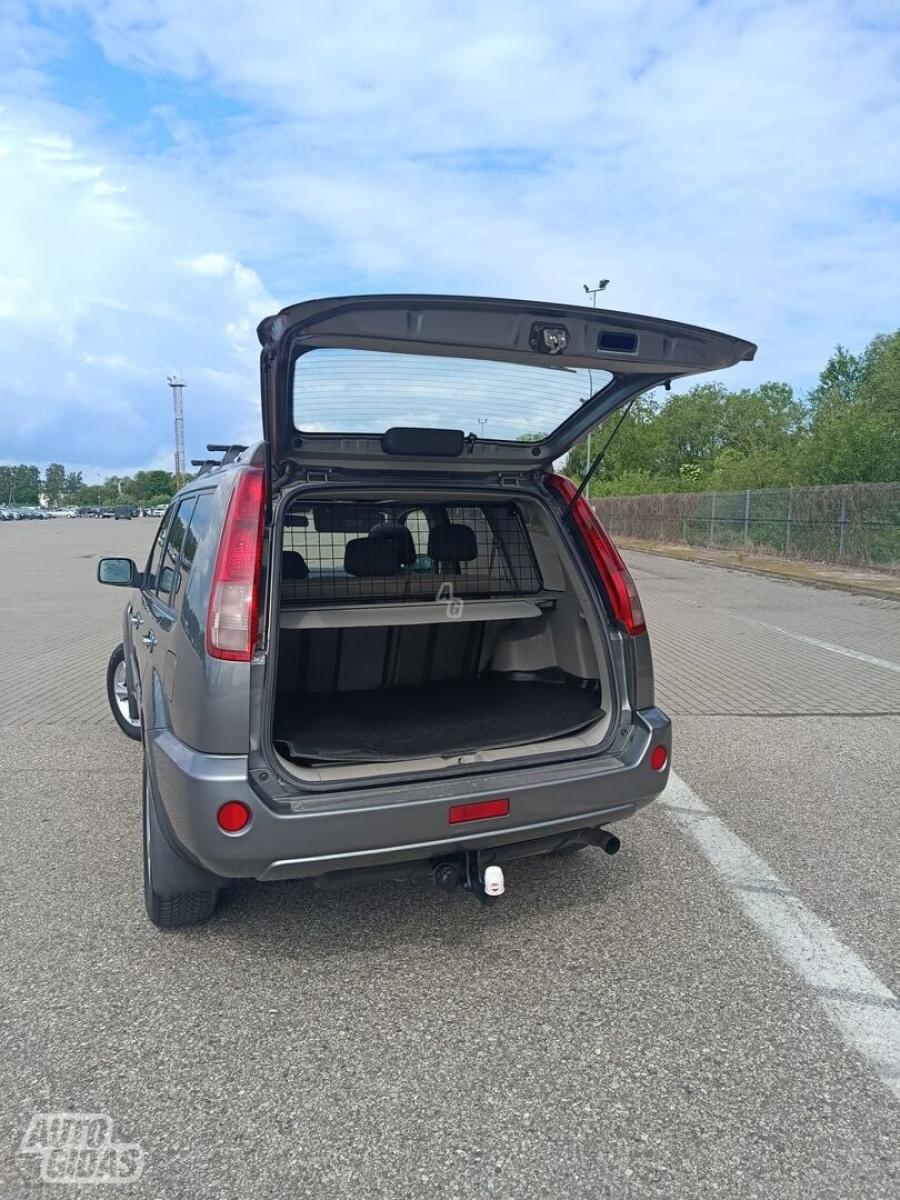 Nissan X-Trail 2006 in Marijampole, with an engine capacity of 2.20 L and mileage of 264 thousand km for 2998 €, photo 5 on AUTOMOTO.COM.LV