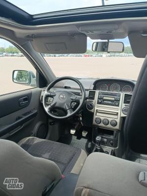 Nissan X-Trail 2006 in Marijampole, with an engine capacity of 2.20 L and mileage of 264 thousand km for 2998 €, photo 8 on AUTOMOTO.COM.LV