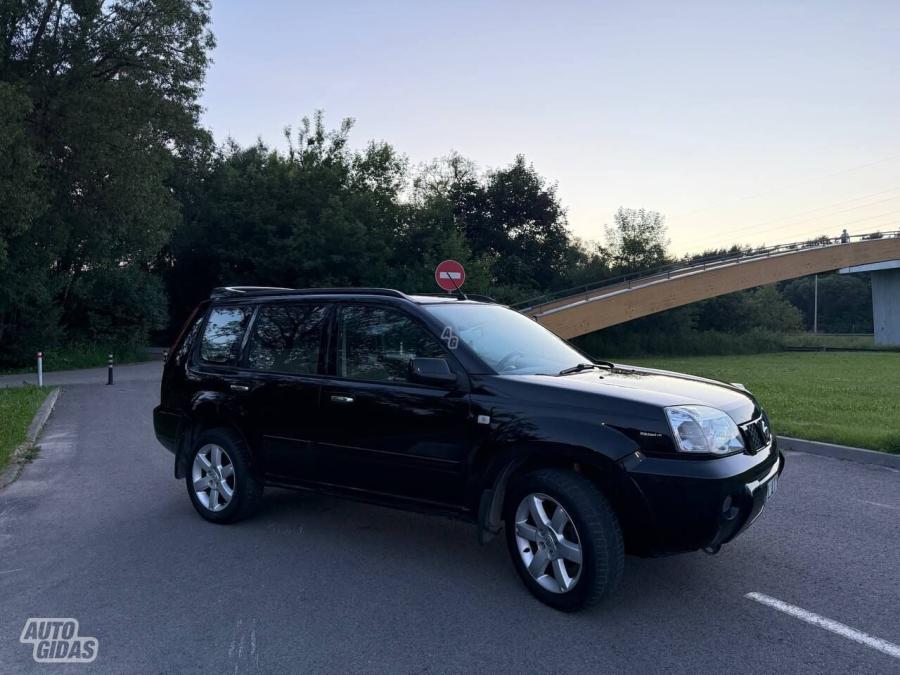 Nissan X-Trail 2006 Kauņa, ar dzinēja tilpumu 2.20 L un nobraukumu 230 tūkst. km par 2300 €, foto 4 vietnē AUTOMOTO.COM.LV