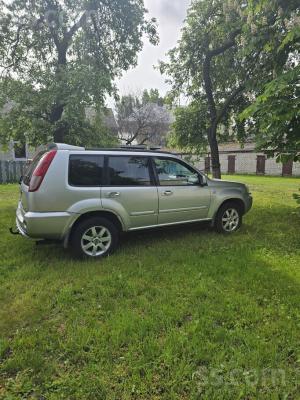 Nissan X-Trail 2006 Liepāja, ar dzinēja tilpumu 2.20 L un nobraukumu 240 tūkst. km par 1900 €, foto 3 vietnē AUTOMOTO.COM.LV