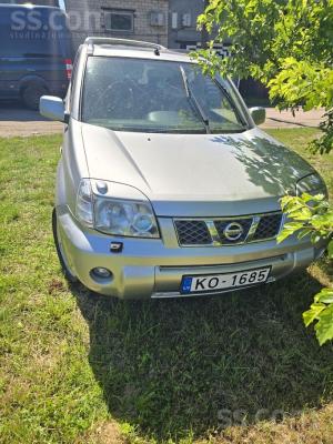 Nissan X-Trail 2006 Liepāja, ar dzinēja tilpumu 2.20 L un nobraukumu 240 tūkst. km par 1900 €, foto 4 vietnē AUTOMOTO.COM.LV