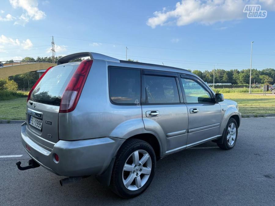 Nissan X-Trail 2006 in Kaunas, with an engine capacity of 2.20 L and mileage of 270 thousand km for 1650 €, photo 6 on AUTOMOTO.COM.LV