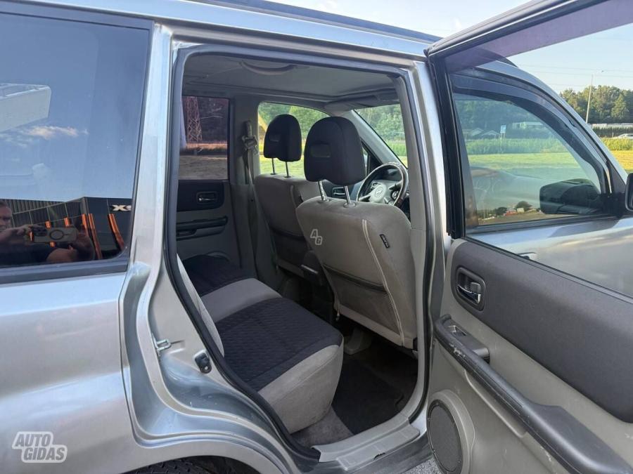 Nissan X-Trail 2006 in Kaunas, with an engine capacity of 2.20 L and mileage of 270 thousand km for 1650 €, photo 12 on AUTOMOTO.COM.LV