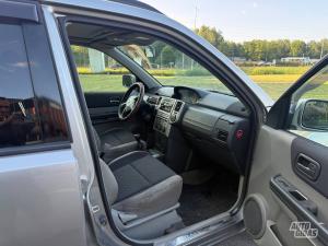 Nissan X-Trail 2006 in Kaunas, with an engine capacity of 2.20 L and mileage of 270 thousand km for 1650 €, photo 13 on AUTOMOTO.COM.LV