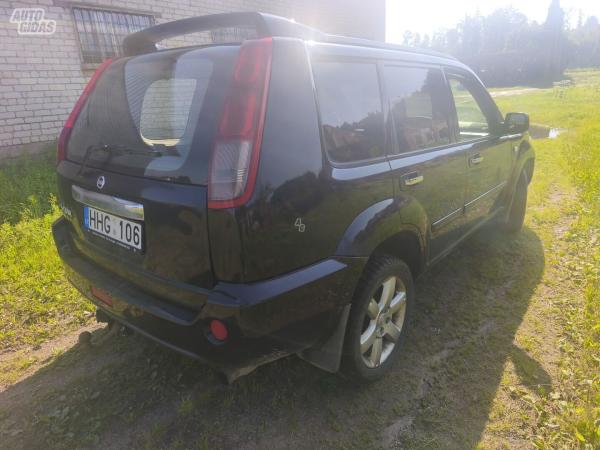 Nissan X-Trail 2006 Ignalina, ar dzinēja tilpumu 2.20 L un nobraukumu 334 tūkst. km par 1350 €, foto 3 vietnē AUTOMOTO.COM.LV