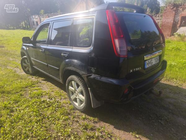 Nissan X-Trail 2006 Ignalina, ar dzinēja tilpumu 2.20 L un nobraukumu 334 tūkst. km par 1350 €, foto 4 vietnē AUTOMOTO.COM.LV