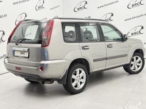 Nissan X-Trail 2006 in Vilnius, with an engine capacity of 2.18 L and mileage of 272 thousand km for 1900 €, photo 3 on AUTOMOTO.COM.LV