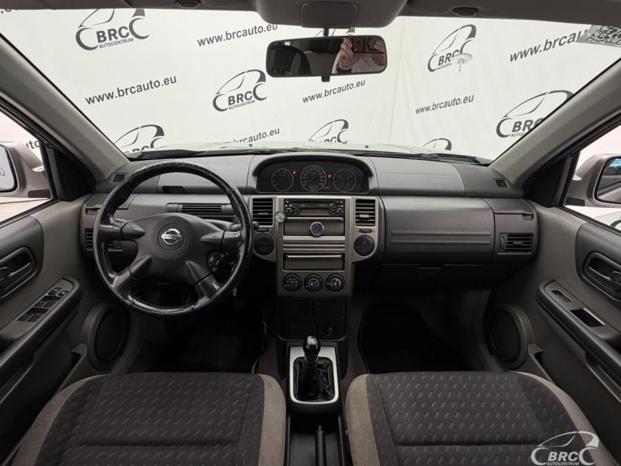Nissan X-Trail 2006 in Vilnius, with an engine capacity of 2.18 L and mileage of 272 thousand km for 1900 €, photo 4 on AUTOMOTO.COM.LV