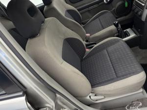 Nissan X-Trail 2006 in Vilnius, with an engine capacity of 2.18 L and mileage of 272 thousand km for 1900 €, photo 6 on AUTOMOTO.COM.LV