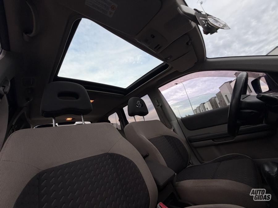Nissan X-Trail 2006 Viļņa, ar dzinēja tilpumu 2.50 L un nobraukumu 170 tūkst. km par 2000 €, foto 16 vietnē AUTOMOTO.COM.LV