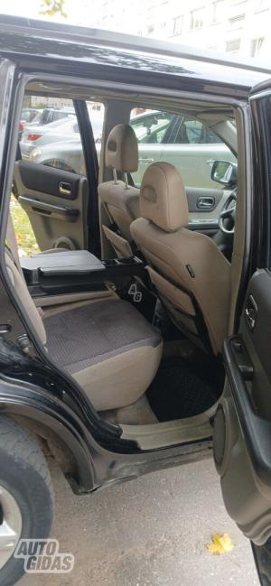 Nissan X-Trail 2006 Viļņa, ar dzinēja tilpumu 2.50 L un nobraukumu 328 tūkst. km par 2900 €, foto 16 vietnē AUTOMOTO.COM.LV