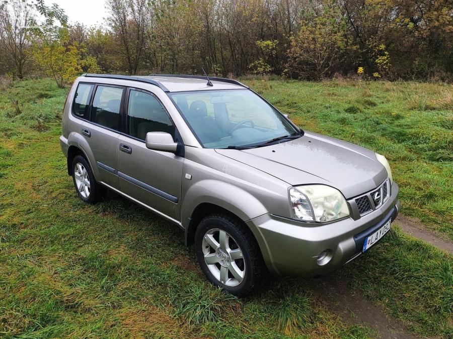 Nissan X-Trail 2006 in Vilnius, with an engine capacity of 2.20 L and mileage of 272 thousand km for 1800 €, photo 5 on AUTOMOTO.COM.LV