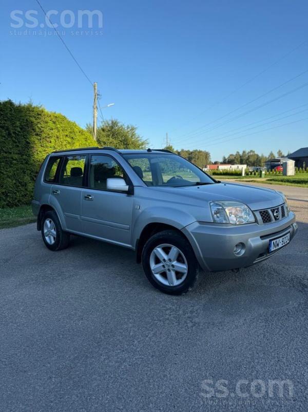 Nissan X-Trail 2007 in Riga, with an engine capacity of 2.20 L and mileage of 328 thousand km for 1800 €, photo 2 on AUTOMOTO.COM.LV