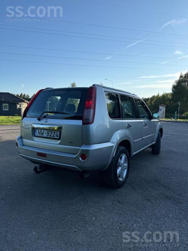 Nissan X-Trail 2007 in Riga, with an engine capacity of 2.20 L and mileage of 328 thousand km for 1800 €, photo 3 on AUTOMOTO.COM.LV