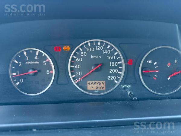 Nissan X-Trail 2007 in Riga, with an engine capacity of 2.20 L and mileage of 328 thousand km for 1800 €, photo 9 on AUTOMOTO.COM.LV