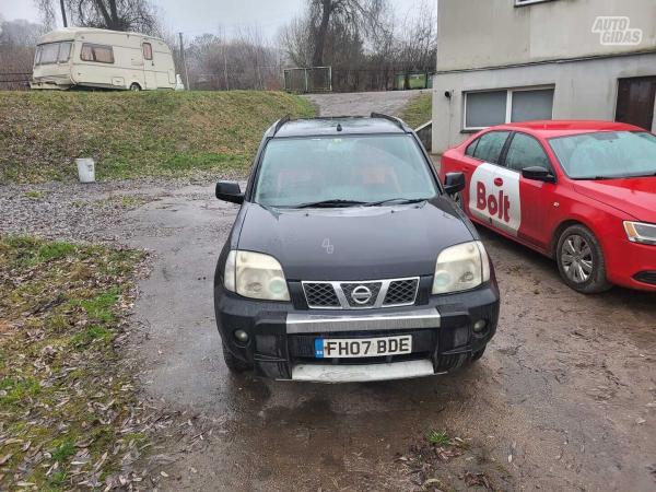 Nissan X-Trail 2007 in Kaunas, with an engine capacity of 2.00 L and mileage of 200 thousand km for 1290 €, photo 4 on AUTOMOTO.COM.LV