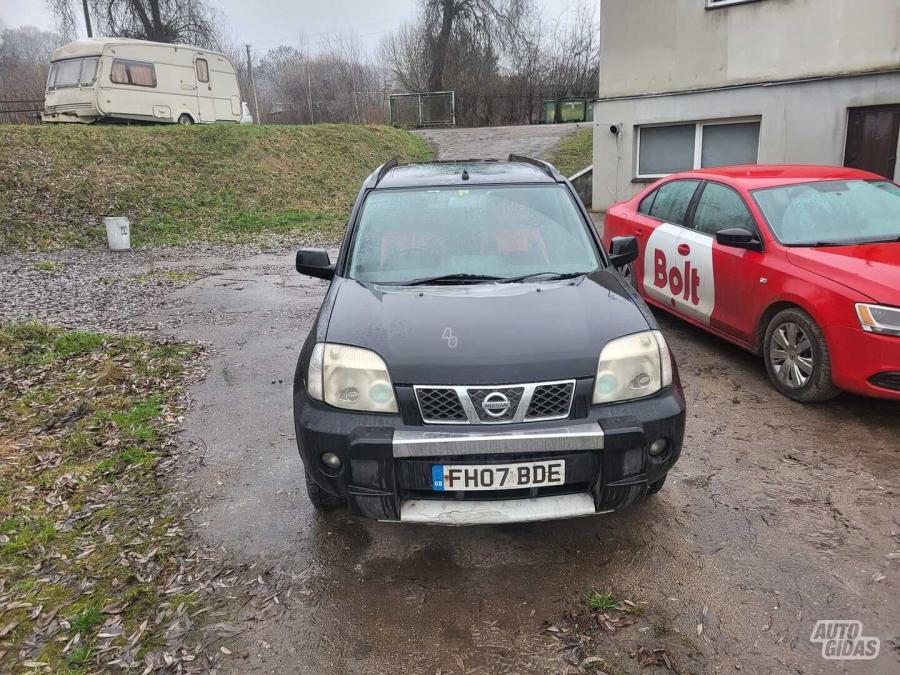 Nissan X-Trail 2007 in Kaunas, with an engine capacity of 2.20 L and mileage of 350 thousand km for 1190 €, photo 1 on AUTOMOTO.COM.LV