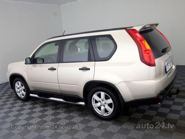 Nissan X-Trail 2007 Tallina, ar dzinēja tilpumu 2.00 L un nobraukumu 288 tūkst. km par 2499 €, foto 4 vietnē AUTOMOTO.COM.LV