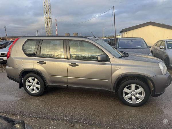 Nissan X-Trail 2007 Viļņa, ar dzinēja tilpumu 2.00 L un nobraukumu 289 tūkst. km par 3550 €, foto 5 vietnē AUTOMOTO.COM.LV