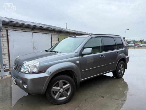 Nissan X-Trail 2007 in Kaunas, with an engine capacity of 2.20 L and mileage of 200 thousand km for 2700 €, photo 1 on AUTOMOTO.COM.LV