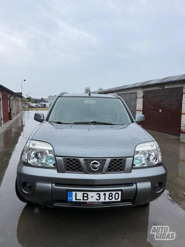 Nissan X-Trail 2007 in Kaunas, with an engine capacity of 2.20 L and mileage of 200 thousand km for 2700 €, photo 2 on AUTOMOTO.COM.LV