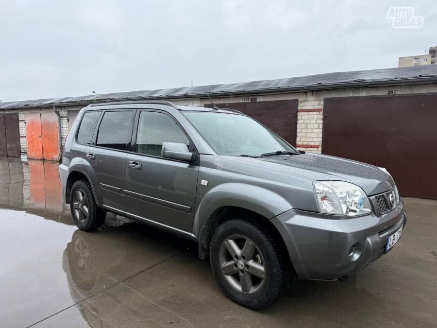 Nissan X-Trail 2007 Kauņa, ar dzinēja tilpumu 2.20 L un nobraukumu 200 tūkst. km par 2700 €, foto 4 vietnē AUTOMOTO.COM.LV