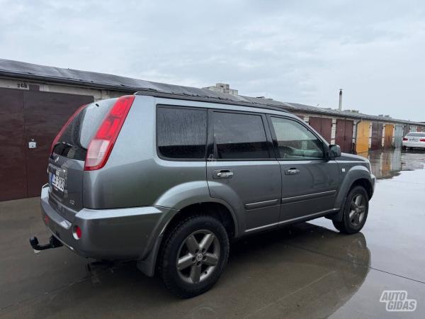 Nissan X-Trail 2007 in Kaunas, with an engine capacity of 2.20 L and mileage of 200 thousand km for 2700 €, photo 4 on AUTOMOTO.COM.LV