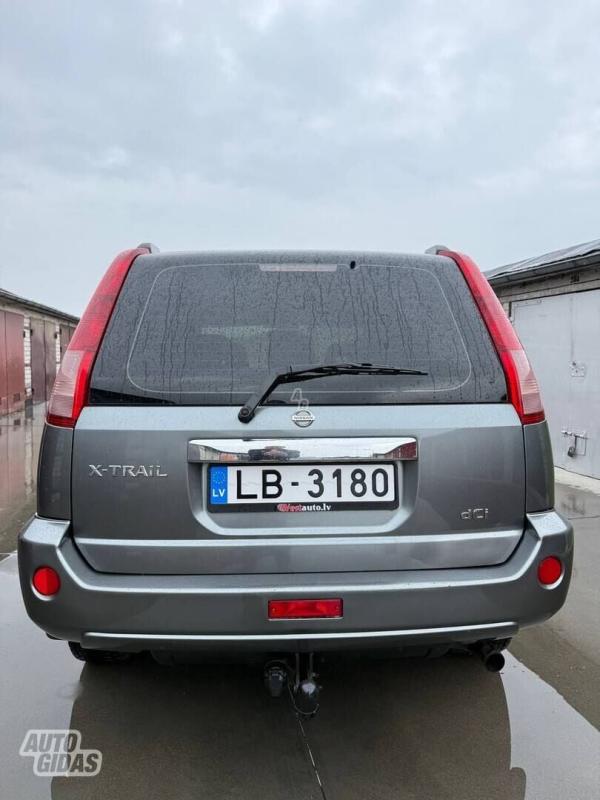 Nissan X-Trail 2007 in Kaunas, with an engine capacity of 2.20 L and mileage of 200 thousand km for 2700 €, photo 5 on AUTOMOTO.COM.LV