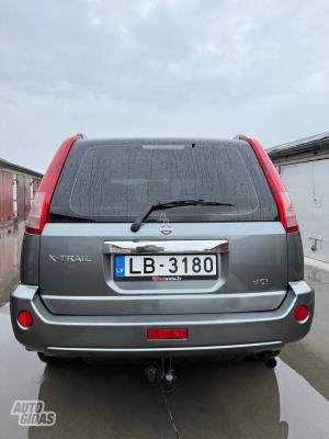 Nissan X-Trail 2007 Kauņa, ar dzinēja tilpumu 2.20 L un nobraukumu 200 tūkst. km par 2700 €, foto 6 vietnē AUTOMOTO.COM.LV