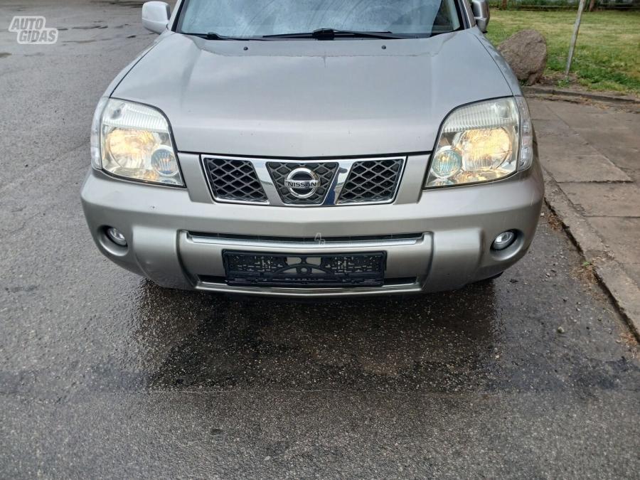 Nissan X-Trail 2007 in Panevezys, with an engine capacity of 2.20 L and mileage of 245 thousand km for 1250 €, photo 3 on AUTOMOTO.COM.LV