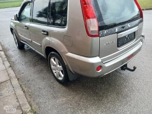 Nissan X-Trail 2007 in Panevezys, with an engine capacity of 2.20 L and mileage of 245 thousand km for 1250 €, photo 7 on AUTOMOTO.COM.LV
