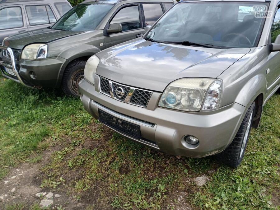 Nissan X-Trail 2007 in Panevezys, with an engine capacity of 2.20 L and mileage of 245 thousand km for 1250 €, photo 12 on AUTOMOTO.COM.LV