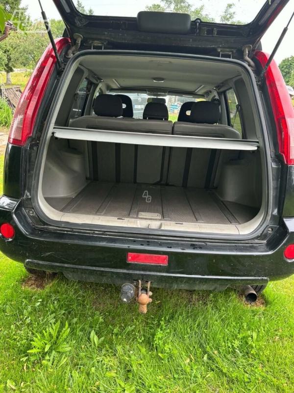 Nissan X-Trail 2007 in Kelme, with an engine capacity of 2.20 L and mileage of 208 thousand km for 3500 €, photo 5 on AUTOMOTO.COM.LV