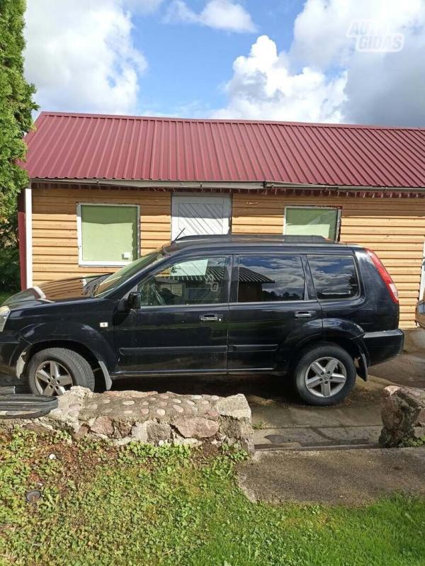 Nissan X-Trail 2007 in Rietavas, with an engine capacity of 2.20 L and mileage of 260 thousand km for 800 €, photo 3 on AUTOMOTO.COM.LV