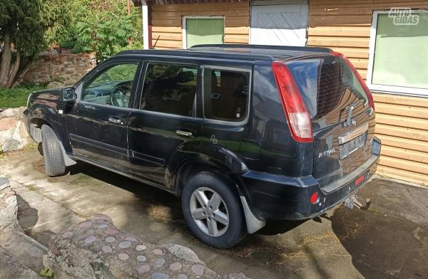 Nissan X-Trail 2007 in Rietavas, with an engine capacity of 2.20 L and mileage of 260 thousand km for 800 €, photo 4 on AUTOMOTO.COM.LV