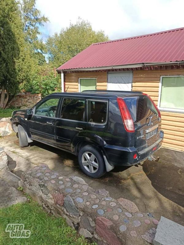 Nissan X-Trail 2007 in Rietavas, with an engine capacity of 2.20 L and mileage of 260 thousand km for 800 €, photo 10 on AUTOMOTO.COM.LV
