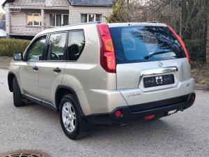 Nissan X-Trail 2008 in Anyksciai, with an engine capacity of 2.00 L and mileage of 310 thousand km for 3999 €, photo 4 on AUTOMOTO.COM.LV